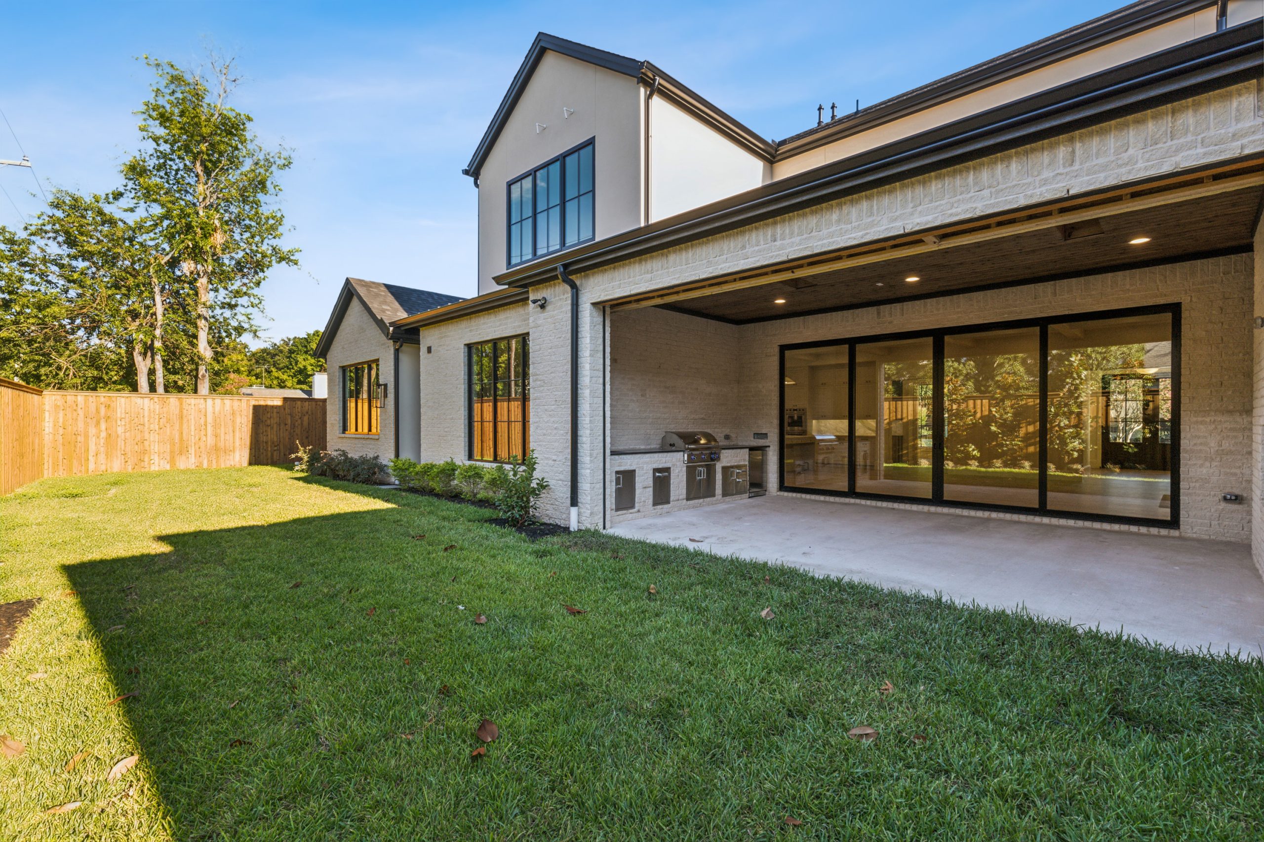 MCR Luxury Homes | Exceptional Craftsmanship & Unique Designs in Dallas